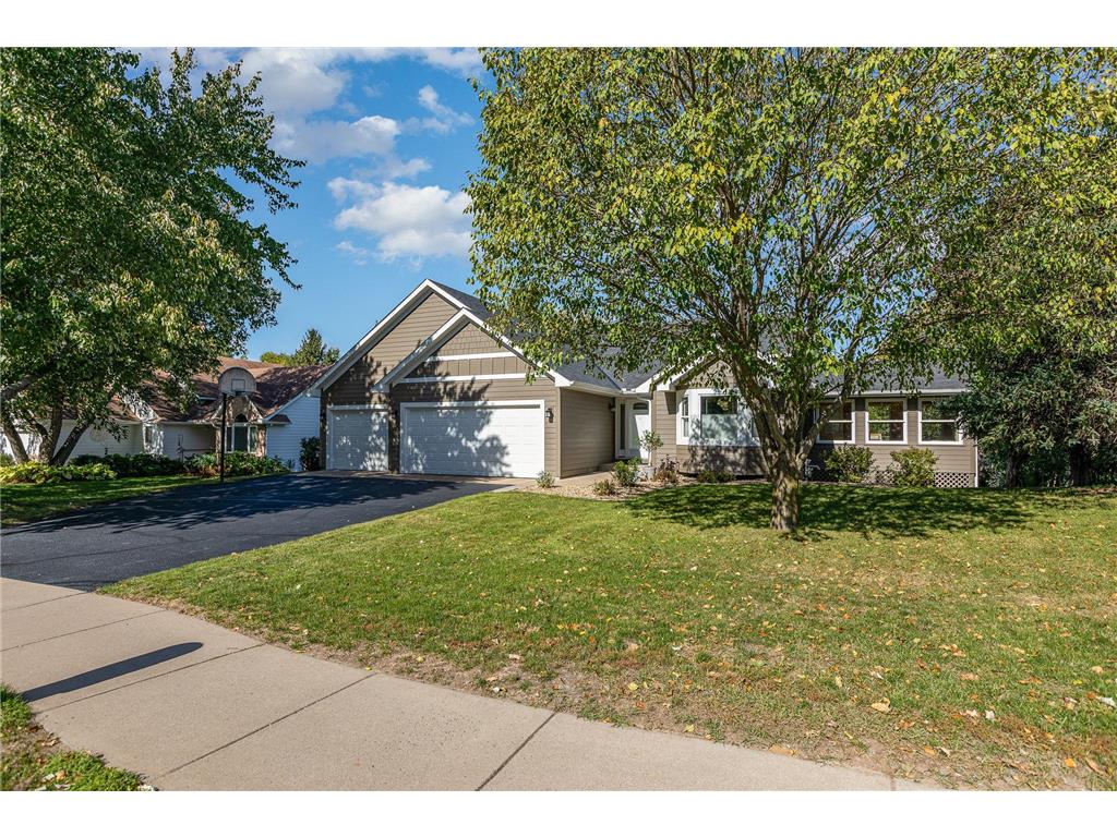 2302 Eagle Ridge Trail, Stillwater, MN, 55082 | MLS: 6487229 | Edina Realty