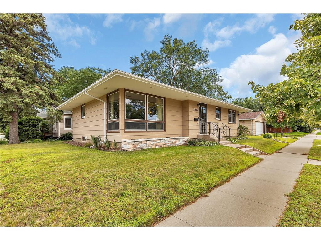 2304 1st Street N, Saint Cloud, MN, 56303 | MLS: 6584001 | Edina Realty