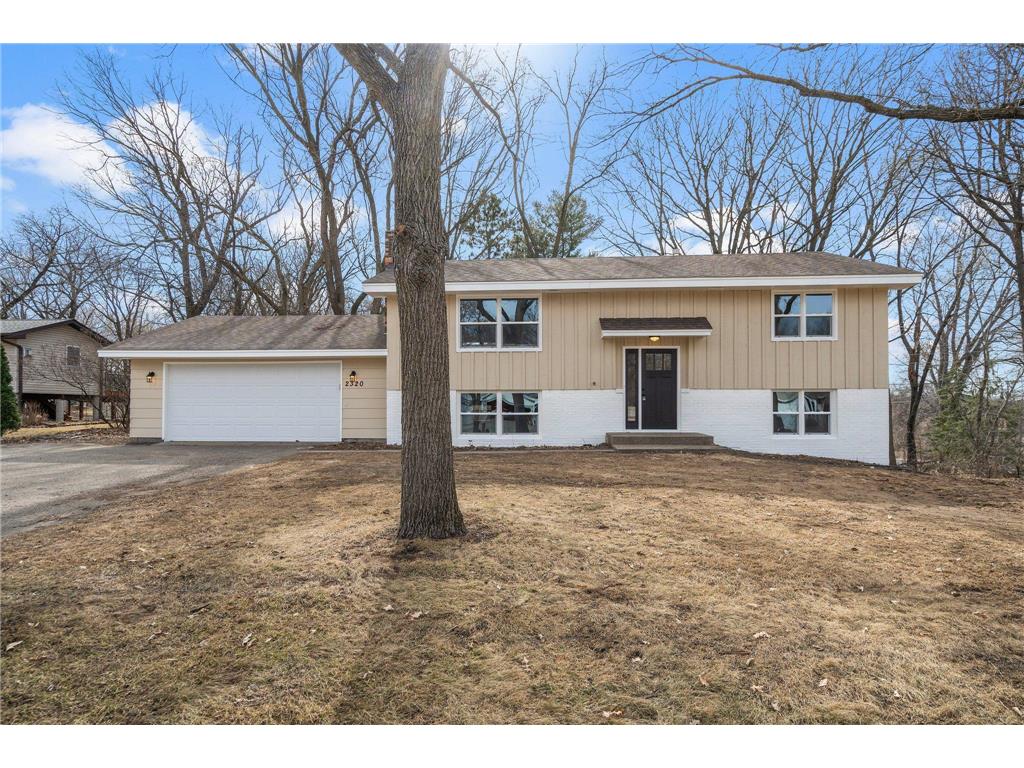 2320 S Coon Creek Drive, Andover, MN, 55304 | MLS: 6676806 | Edina Realty