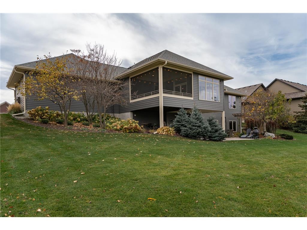 2321 Britwood Lane SW, Rochester, MN, 55902 | MLS: 6623198 | Edina Realty