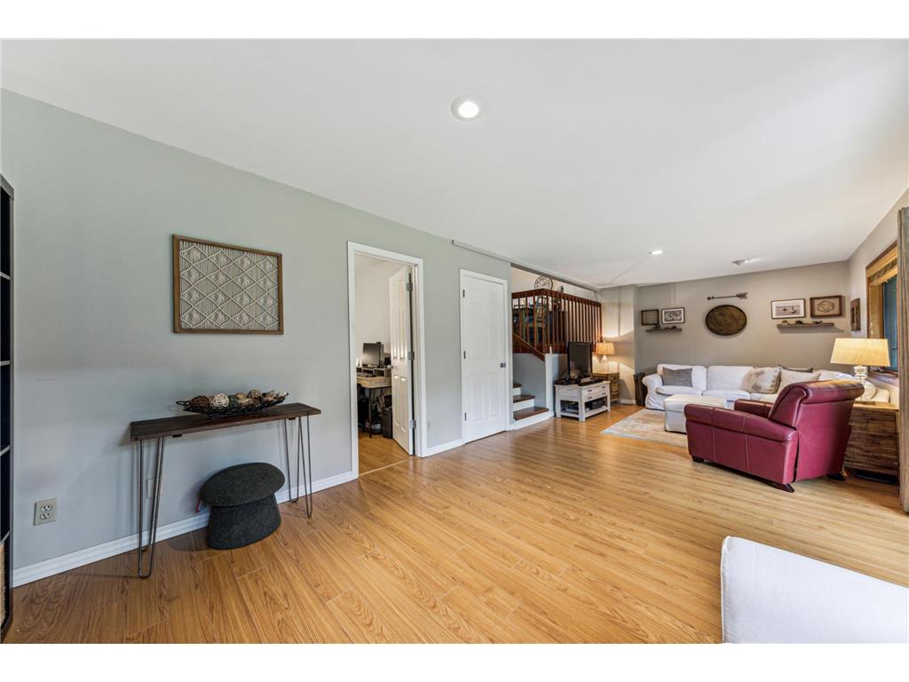 2321 Montana Avenue E, Maplewood, MN, 55119 | MLS: 6562257 | Edina Realty