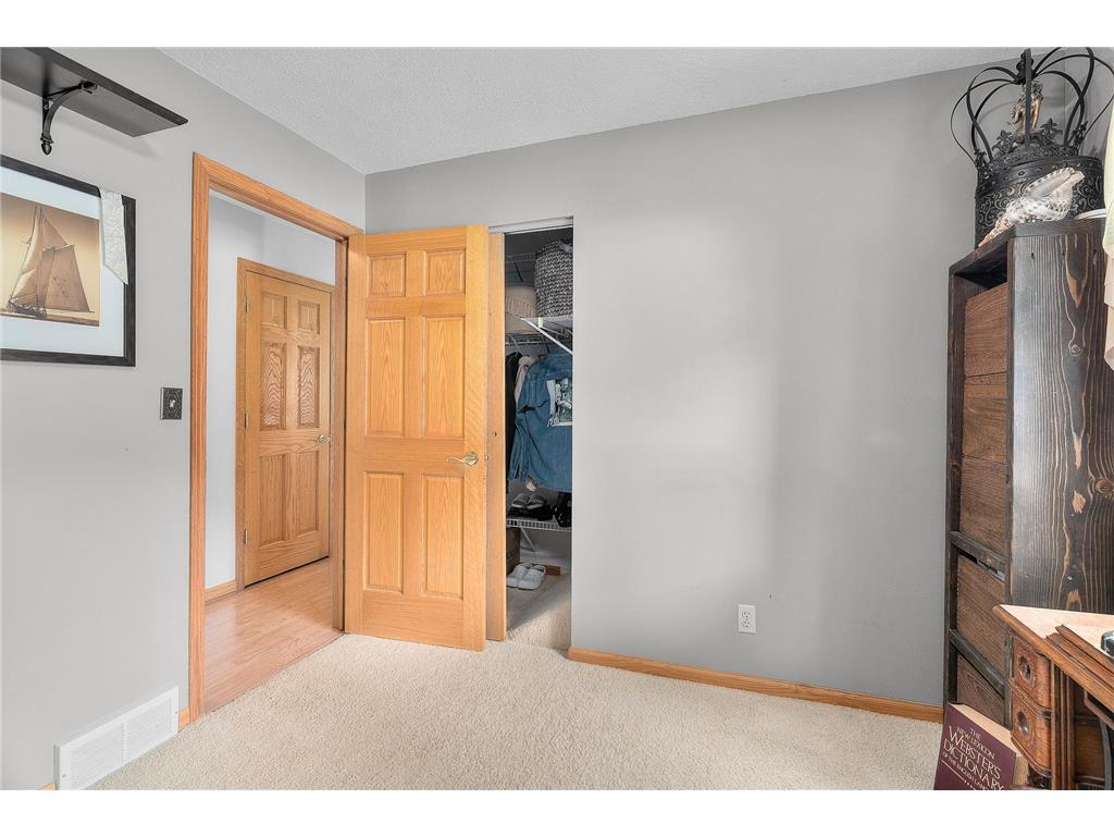 235 Quehl Avenue N, Lakeland, MN, 55043 | MLS: 7003961 | Edina Realty