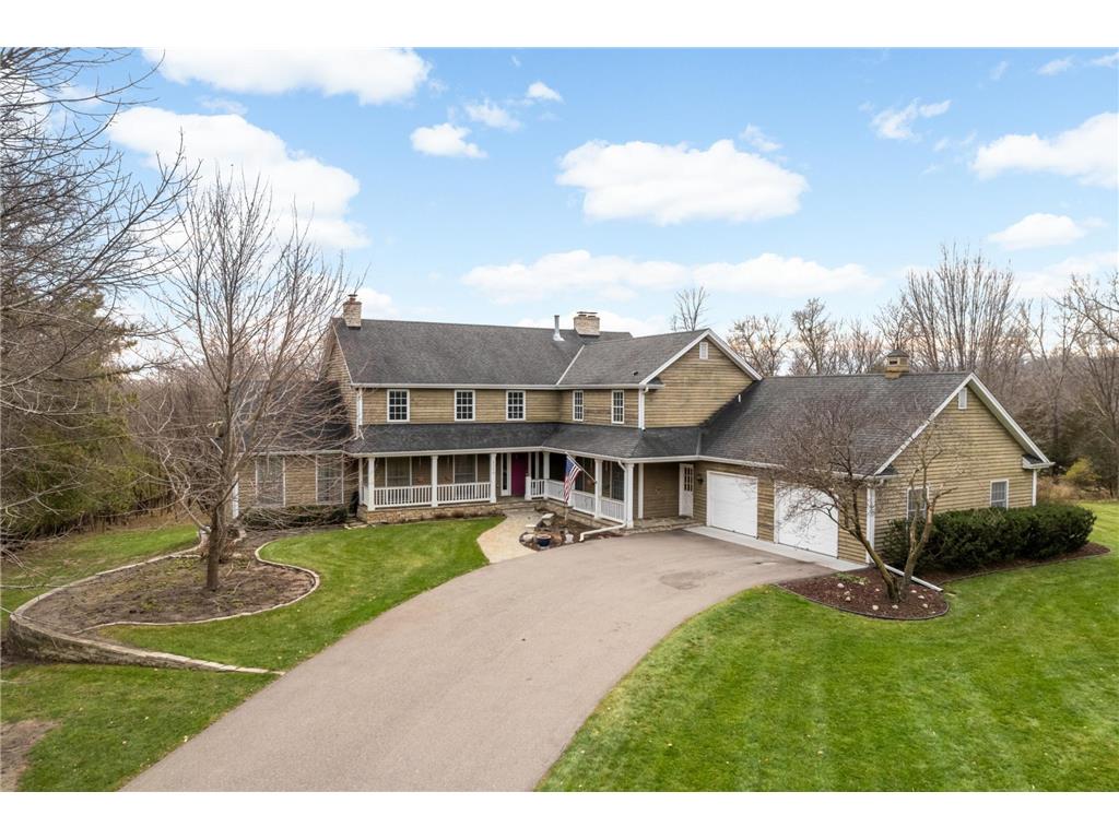 2350 Longview Circle, Orono, MN, 55356 | MLS: 6757371 | Edina Realty