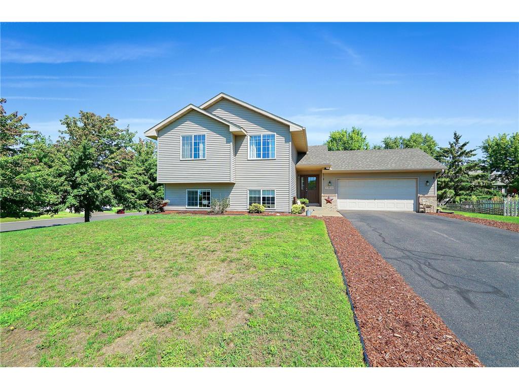 23631 Cardinal Court, Hampton, MN, 55031 | MLS: 6411325 | Edina Realty