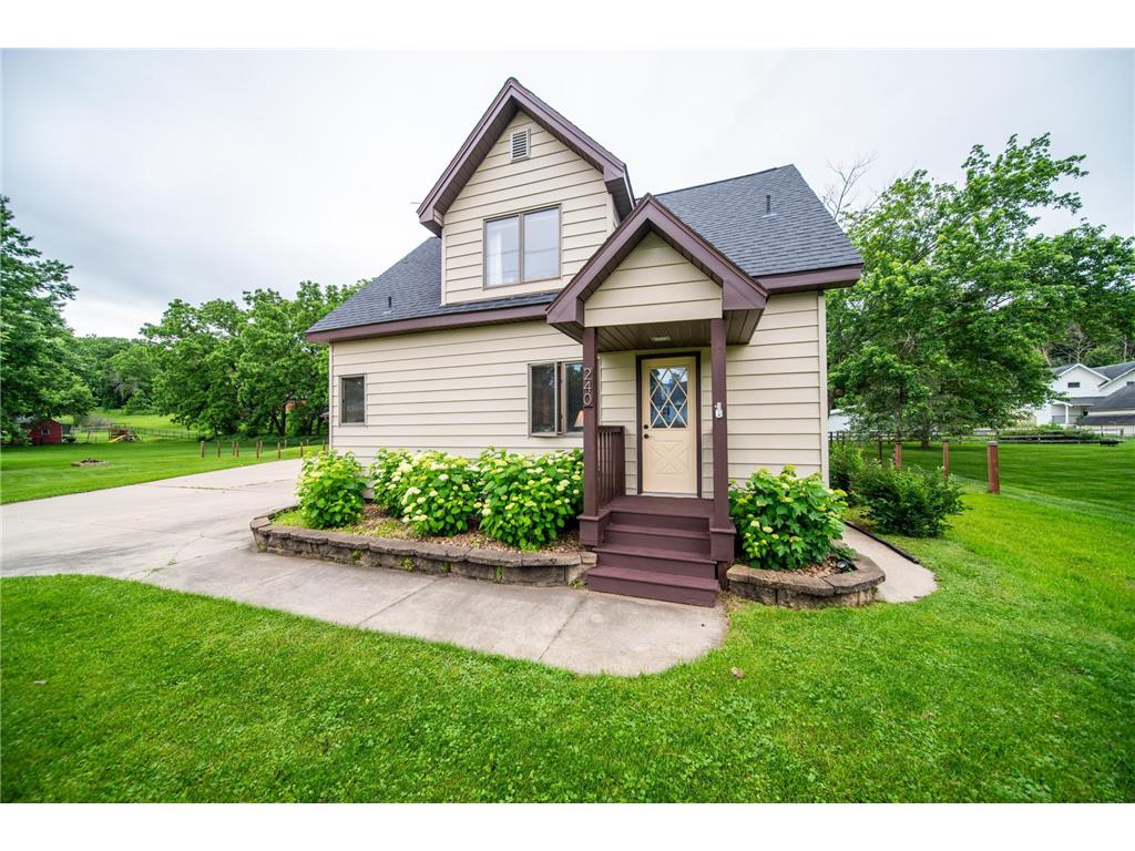 240 1st Ave NE, Oronoco, MN, 55960 | MLS: 6611169 | Edina Realty