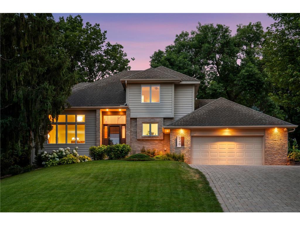 240 W Point Road, Tonka Bay, MN, 55331 | MLS: 6756864 | Edina Realty
