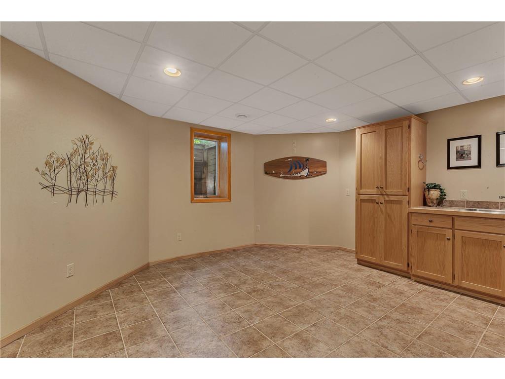 24121 County Road 75, Saint Augusta, MN, 56301 | MLS: 6745441 | Edina ...
