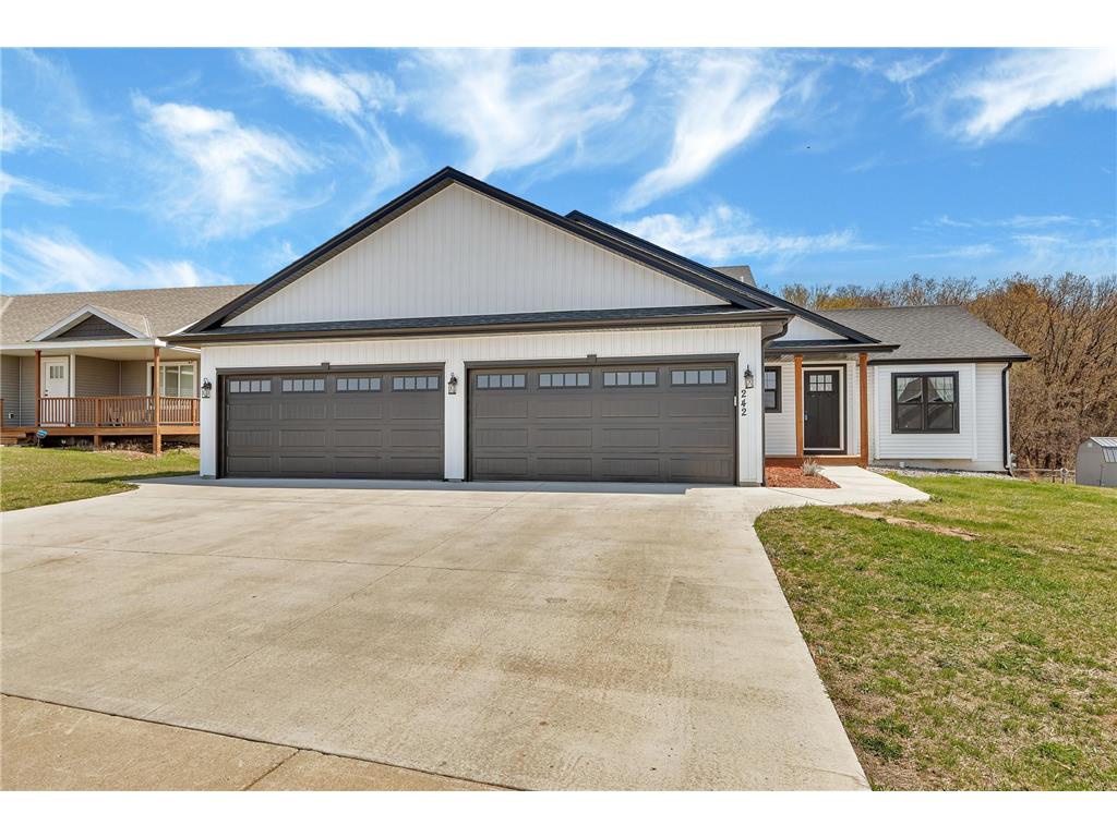 242 29th Avenue SE, Saint Cloud, MN, 56304 | MLS: 6520278 | Edina Realty