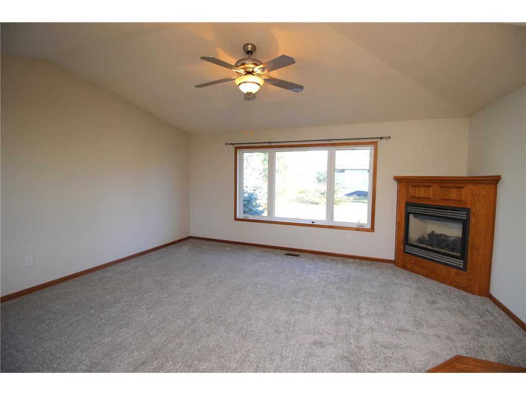 24255 Fillmore Circle NE, East Bethel, MN, 55005 | MLS: 6644656 | Edina ...
