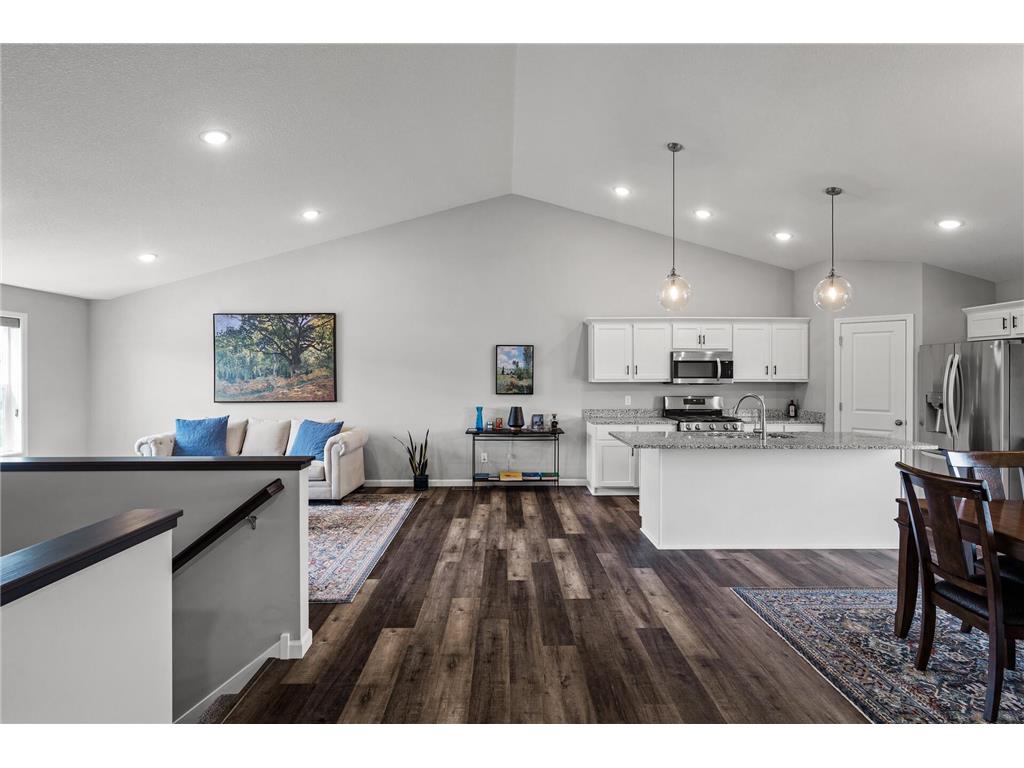 2437 Greenbriar Lane, Buffalo, MN, 55313 | MLS: 6739880 | Edina Realty