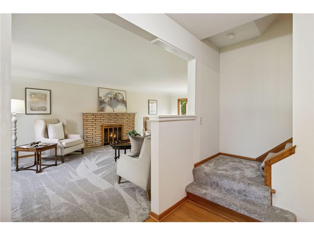 245 Ashley Road, Hopkins, MN, 55343 | MLS: 6810980 | Edina Realty