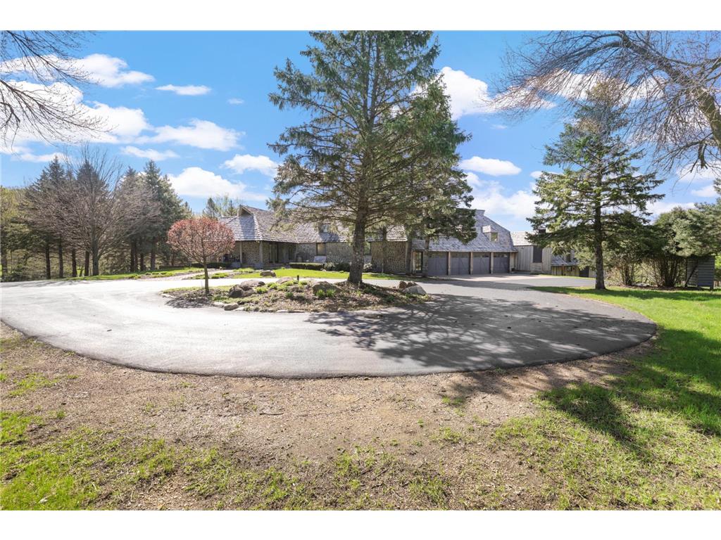 2495 Willow Drive, Medina, MN, 55340 | MLS: 6525136 | Edina Realty