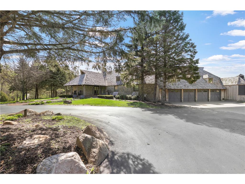 2495 Willow Drive, Medina, MN, 55340 | MLS: 6525136 | Edina Realty