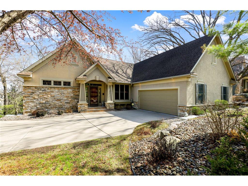 25 Knoll Road, North Oaks, MN, 55127 | MLS: 6526709 | Edina Realty