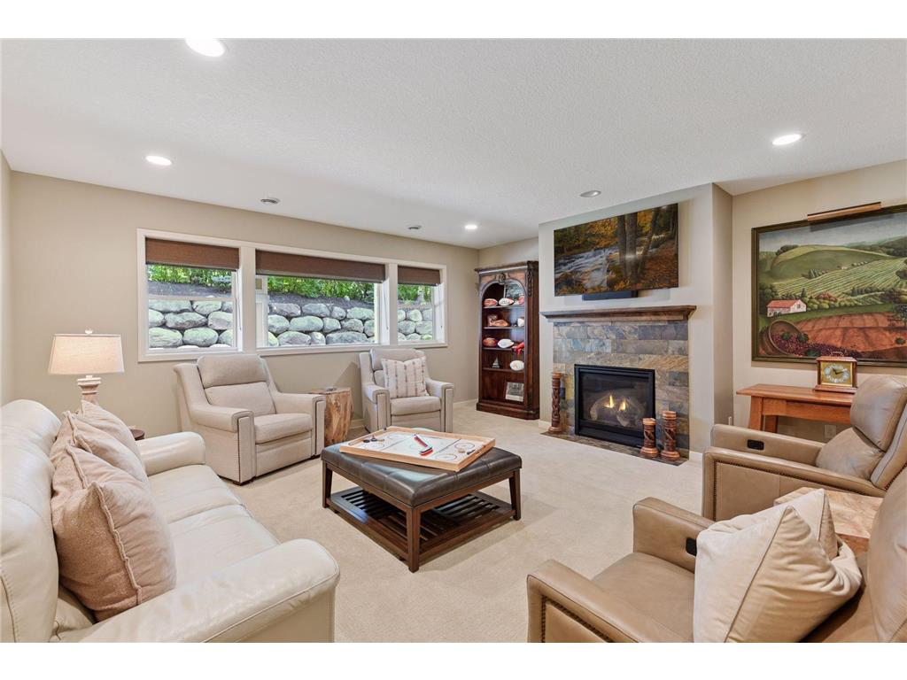 25 Riley Ridge, Chanhassen, MN, 55317 | MLS: 7007014 | Edina Realty