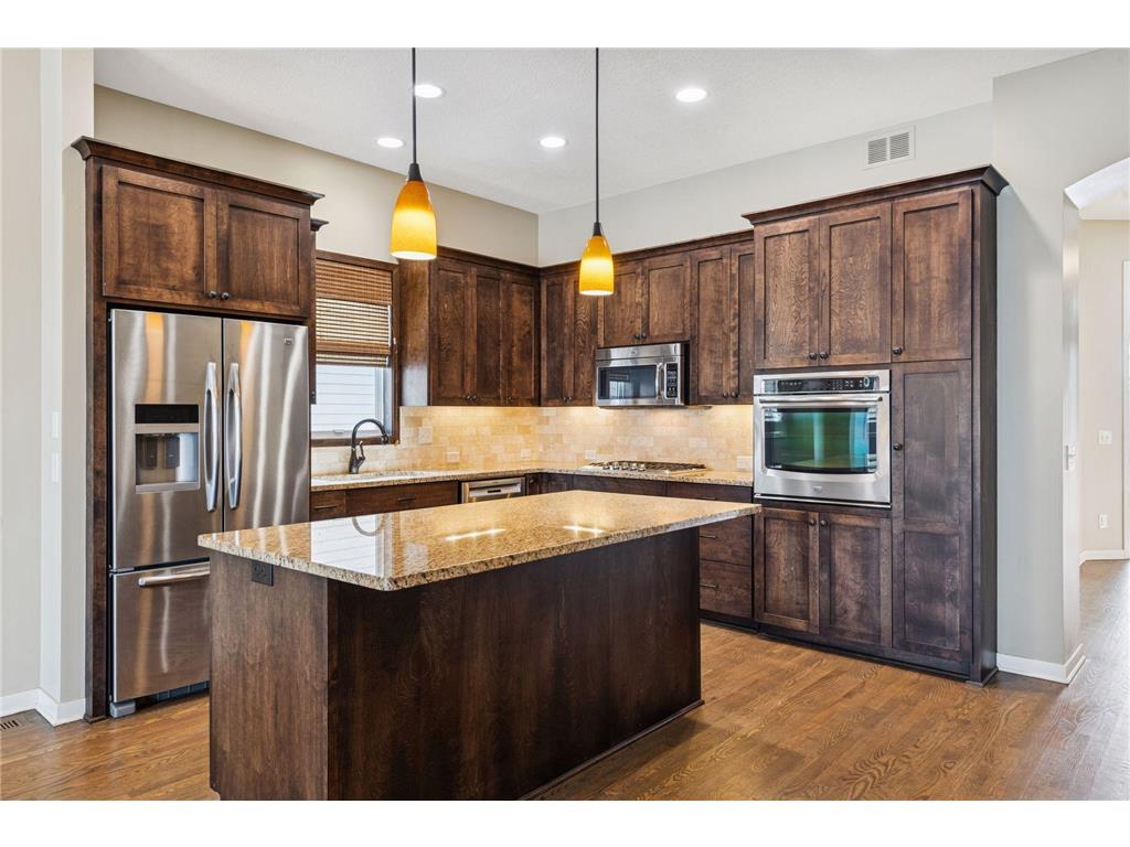 25 Riley Ridge, Chanhassen, MN, 55317 | MLS: 7007014 | Edina Realty