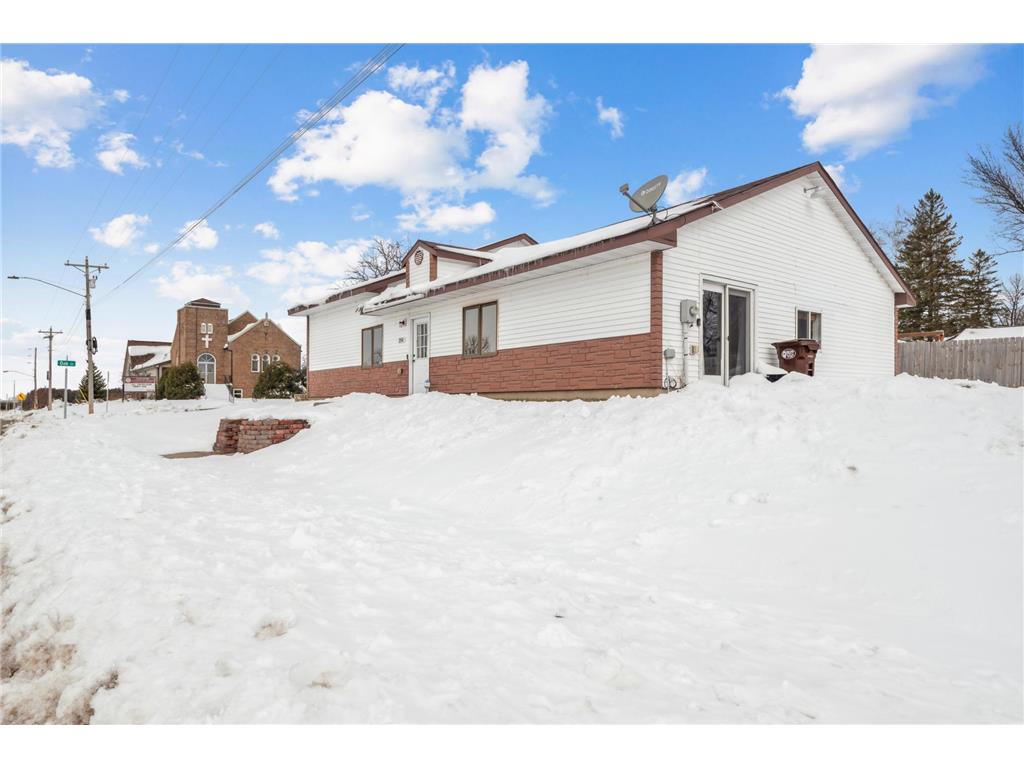 250 Pine Street, Grasston, MN, 55030 | MLS: 6512395 | Edina Realty