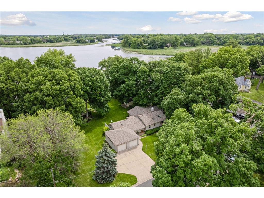 2500 Avon Drive, Mound, MN, 55364 | MLS: 6545335 | Edina Realty