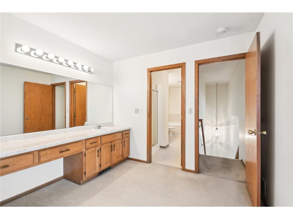 2513 Sumac Ridge, White Bear Lake, MN, 55110 | MLS: 6738022 | Edina Realty