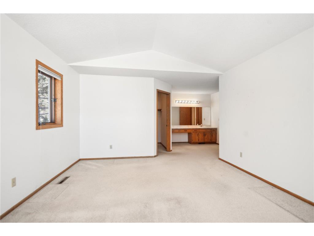 2513 Sumac Ridge, White Bear Lake, MN, 55110 | MLS: 6738022 | Edina Realty