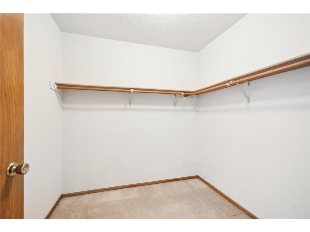 2513 Sumac Ridge, White Bear Lake, MN, 55110 | MLS: 6738022 | Edina Realty