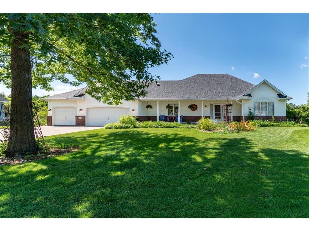 2530 Southcrest Avenue E, Maplewood, MN, 55119 | MLS: 6561629 | Edina ...