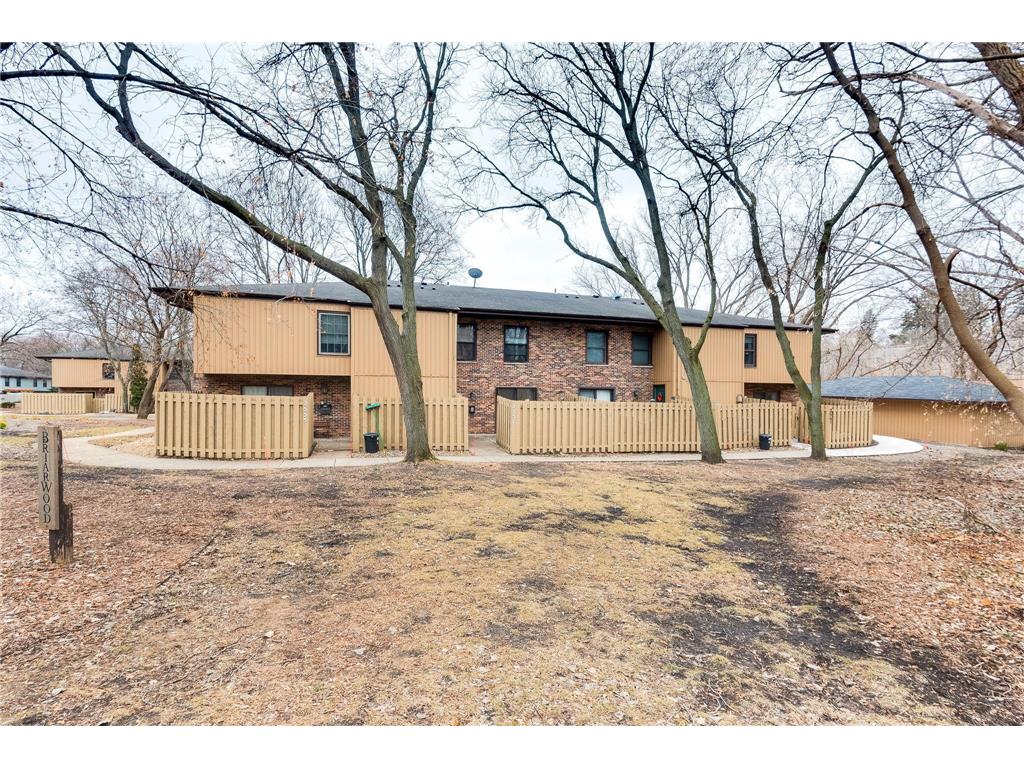 2557 Unity Avenue N, Golden Valley, MN, 55422 | MLS: 6483388 | Edina Realty