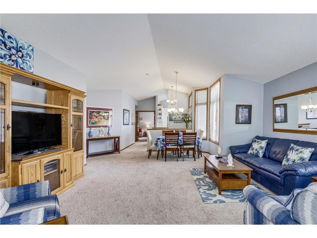 2572 Sumac Ridge, White Bear Lake, MN, 55110 | MLS: 6773467 | Edina Realty
