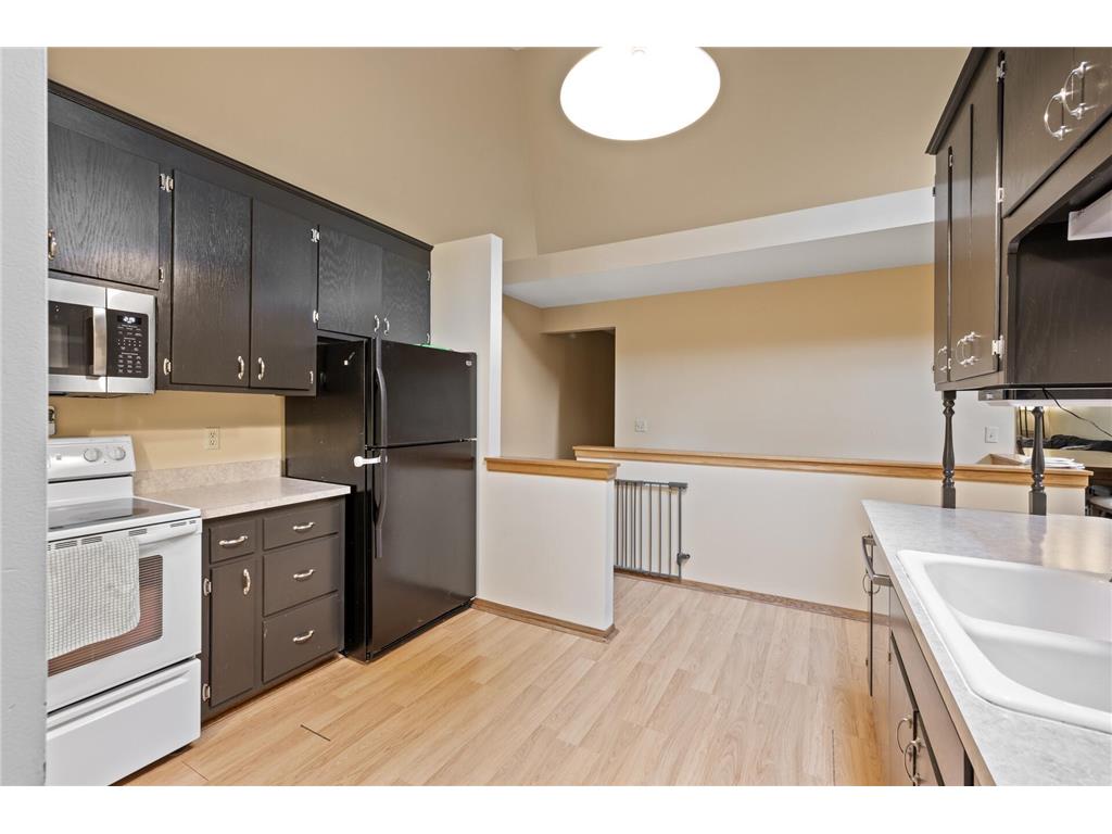 2608 Sumac Ridge, White Bear Lake, MN, 55110 | MLS: 6749549 | Edina Realty