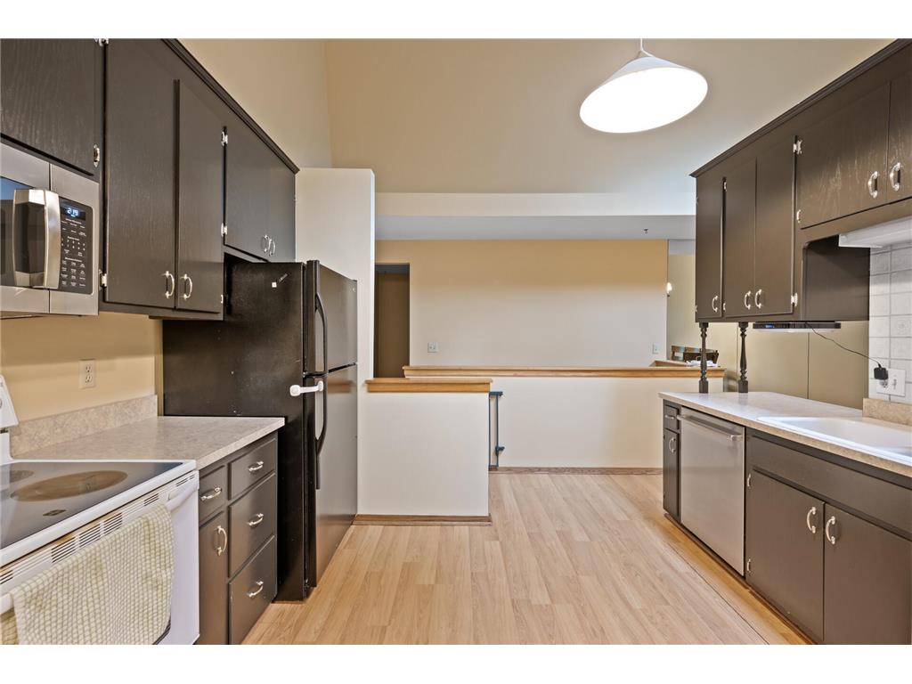 2608 Sumac Ridge, White Bear Lake, MN, 55110 | MLS: 6749549 | Edina Realty