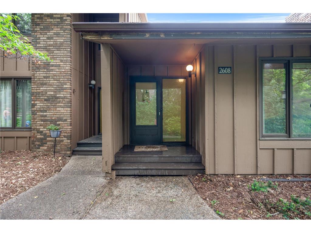 2608 Sumac Ridge, White Bear Lake, MN, 55110 | MLS: 6749549 | Edina Realty