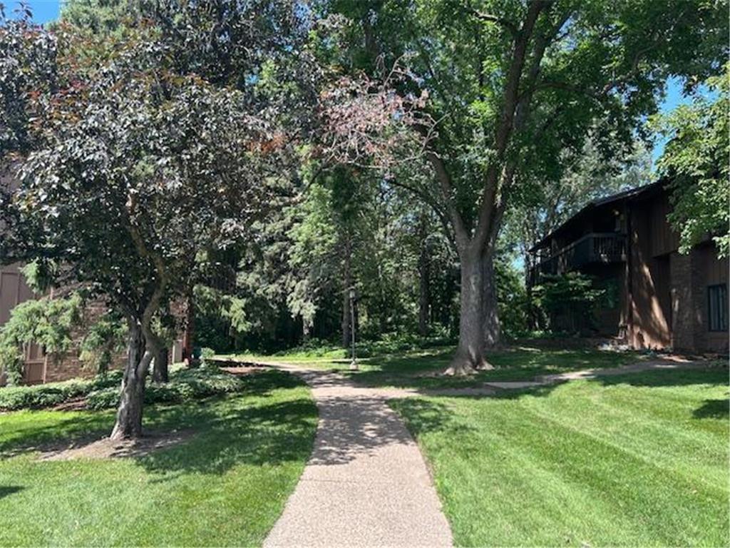 2608 Sumac Ridge, White Bear Lake, MN, 55110 | MLS: 6749549 | Edina Realty