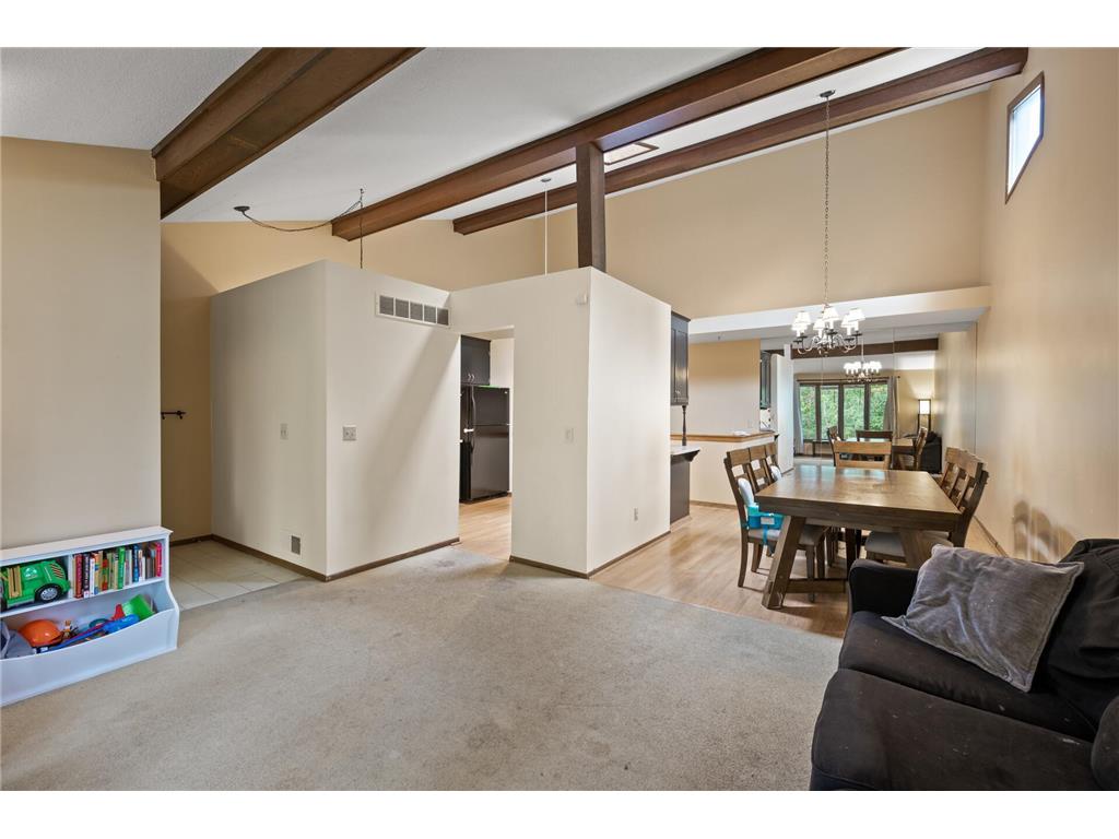 2608 Sumac Ridge, White Bear Lake, MN, 55110 | MLS: 6749549 | Edina Realty