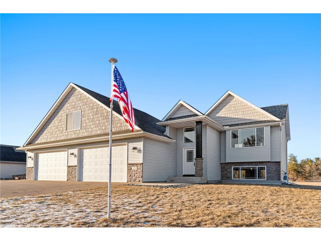 261 Lincoln Drive, East Bethel, MN, 55092 | MLS: 6487969 | Edina Realty