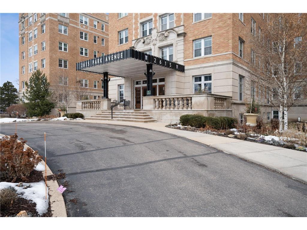 2615 Park Avenue #504, Minneapolis, MN, 55407 | MLS: 6327784 | Edina Realty