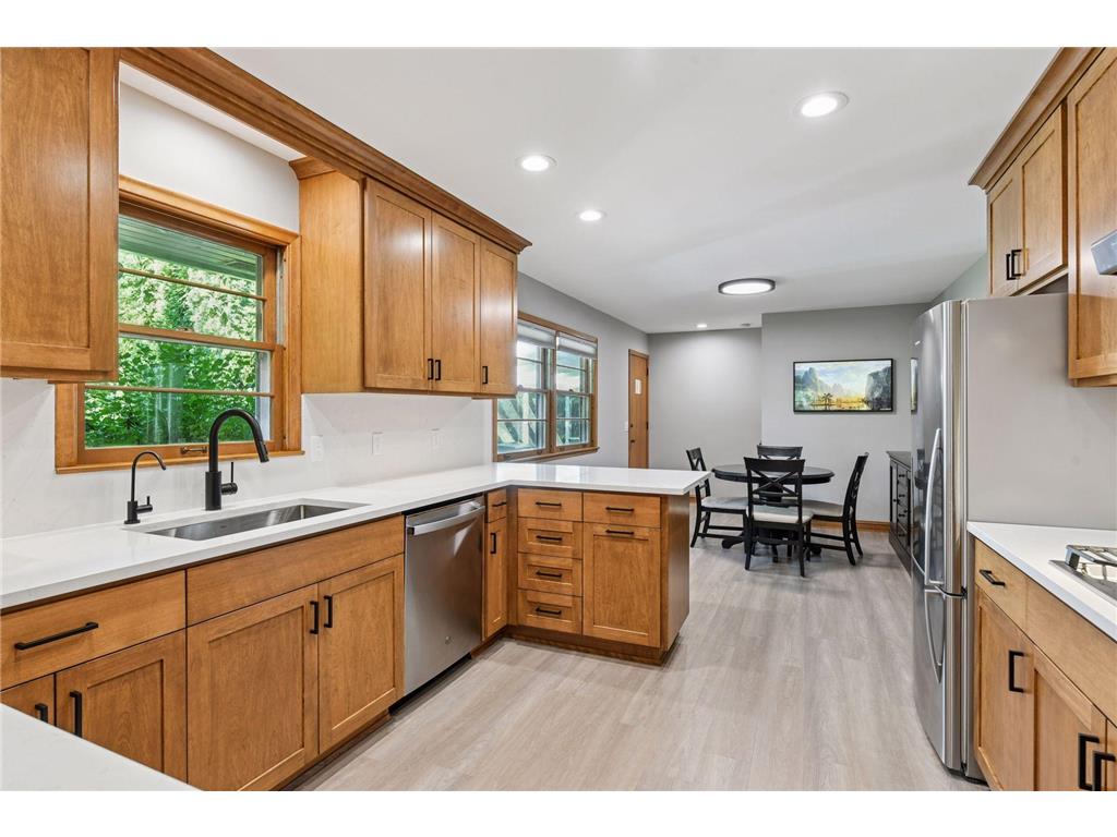 2641 Kyle Avenue N, Golden Valley, MN, 55422 | MLS: 6794865 | Edina Realty