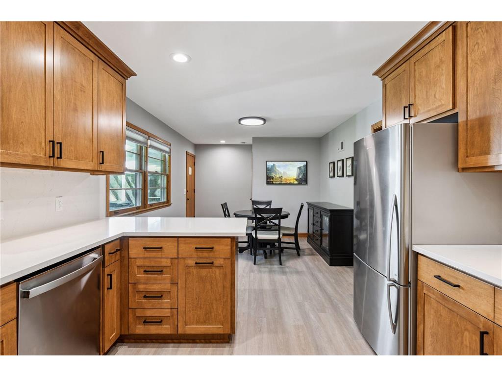 2641 Kyle Avenue N, Golden Valley, MN, 55422 | MLS: 6794865 | Edina Realty