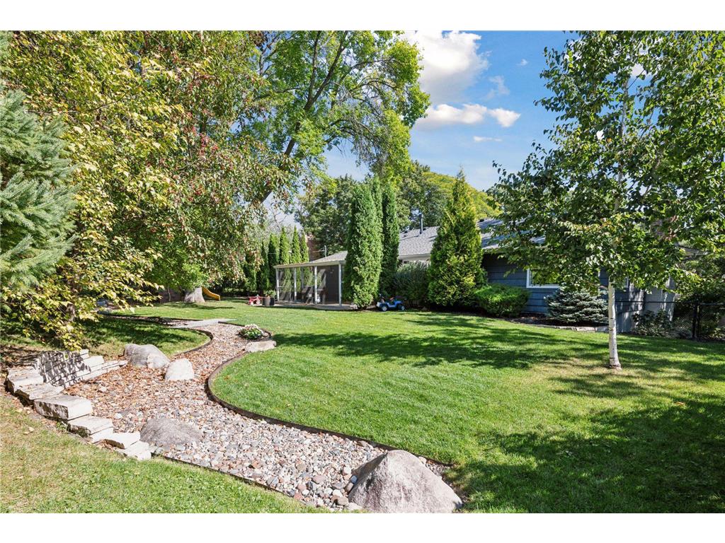 2641 Kyle Avenue N, Golden Valley, MN, 55422 | MLS: 6794865 | Edina Realty