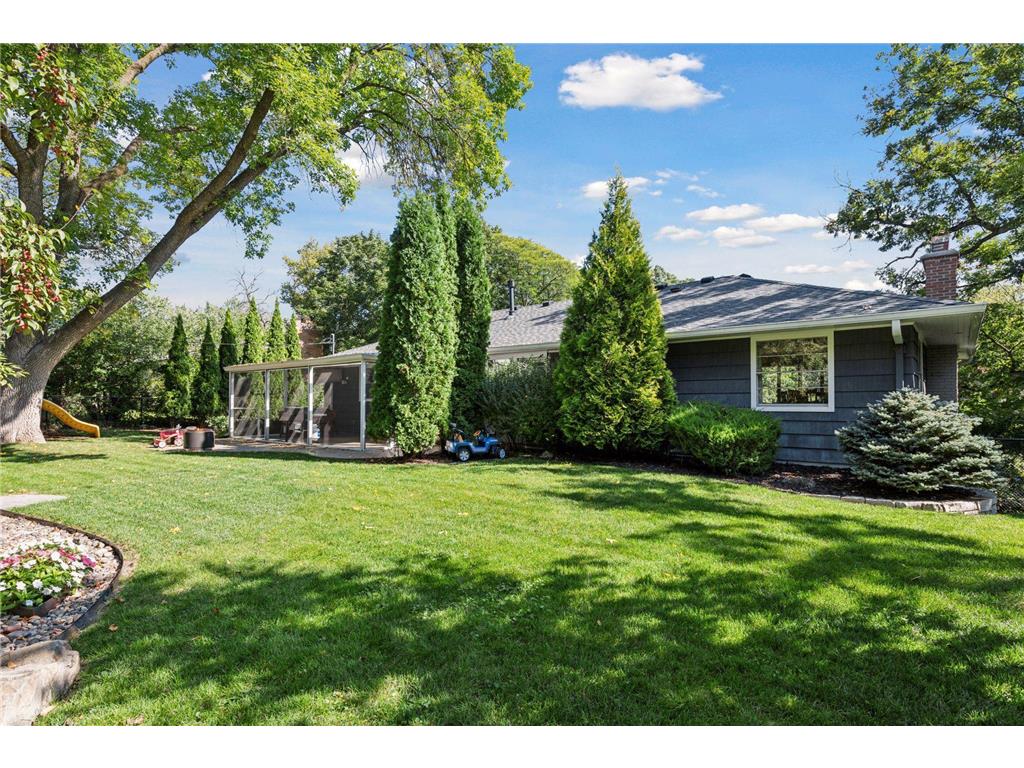 2641 Kyle Avenue N, Golden Valley, MN, 55422 | MLS: 6794865 | Edina Realty
