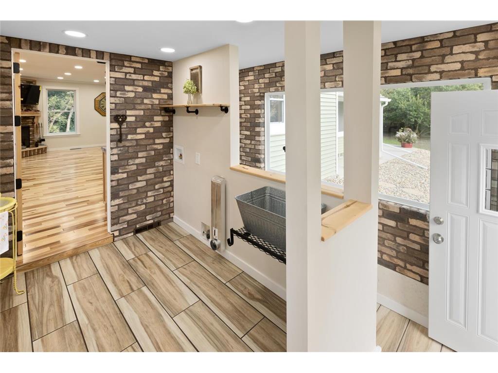 26444 740th Avenue, Albert Lea, MN, 56007 | MLS: 7006182 | Edina Realty
