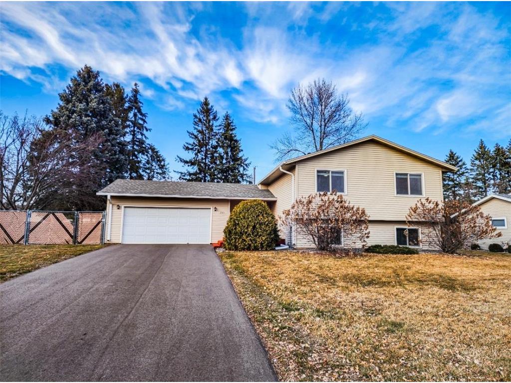 265 Dennison Avenue, Shoreview, MN, 55126 | MLS: 6495144 | Edina Realty