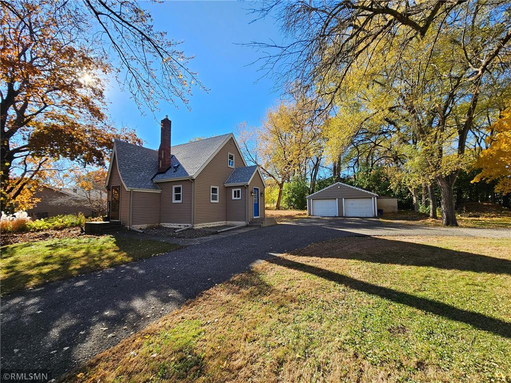 2665 Lake Shore Avenue, Little Canada, MN, 55117 | MLS: 6814779 | Edina ...
