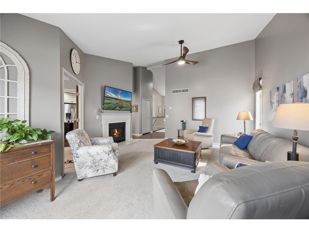 2679 Lake Court Circle, Mounds View, MN, 55112 | MLS: 7045048 | Edina ...