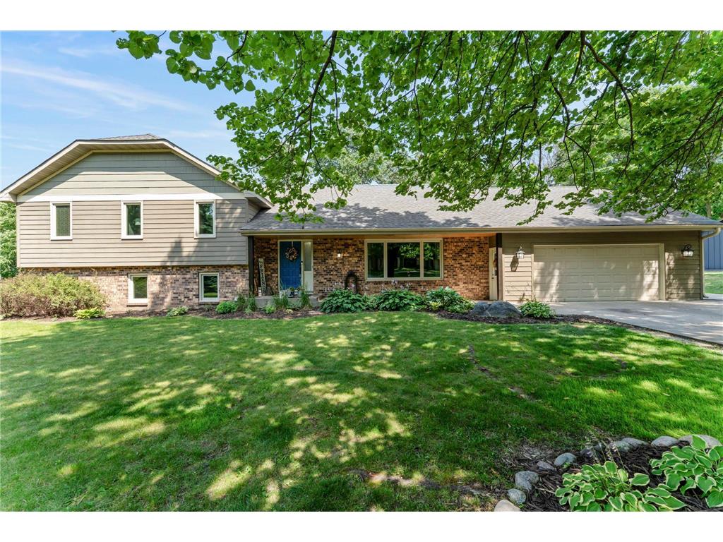 2680 Holly Lane N, Plymouth, MN, 55447 | MLS: 7024964 | Edina Realty
