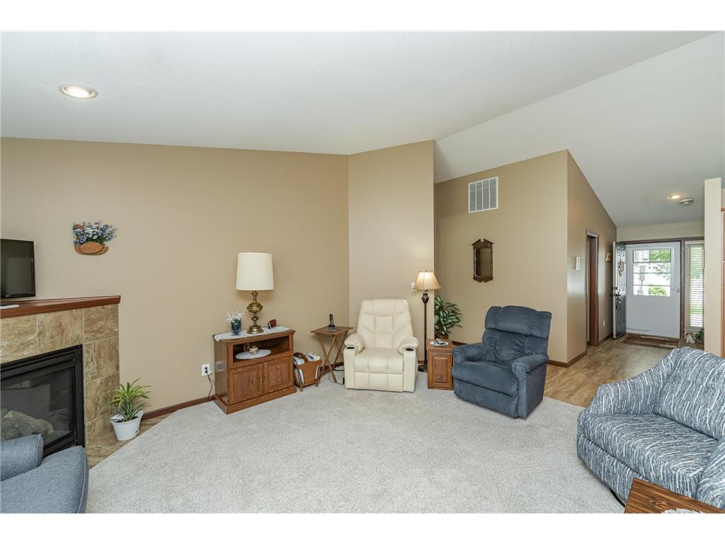 2727 Hawk Ridge Court SE, Rochester, MN, 55904 | MLS: 6558489 | Edina ...