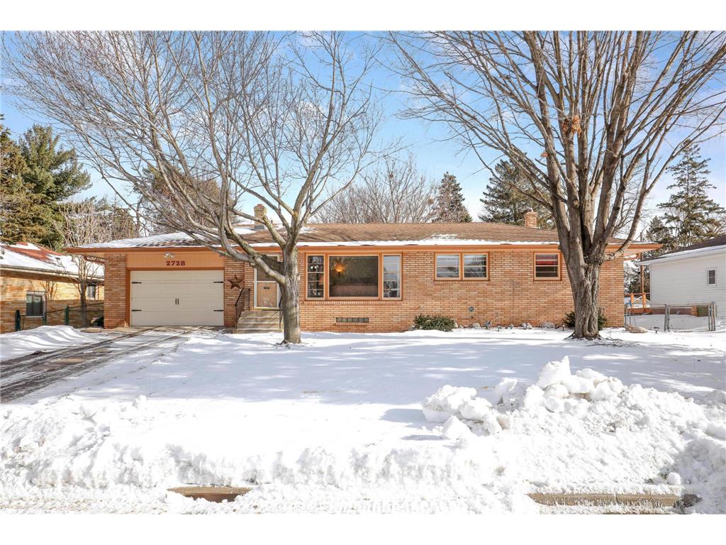 2728 Sheldon Street, Roseville, MN, 55113 | MLS: 7008860 | Edina Realty