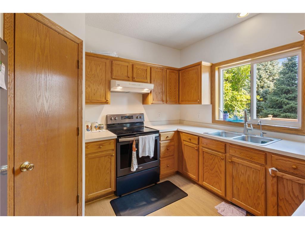 2735 Pampas Court, Shakopee, MN, 55379 | MLS: 6760527 | Edina Realty
