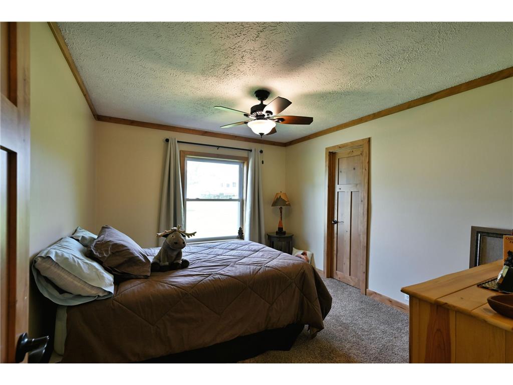 27474 W Connors Lake Road W, Oakland, WI, 54893 | MLS: 6727553 | Edina ...
