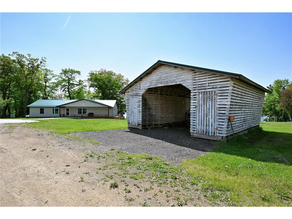 27474 W Connors Lake Road W, Oakland, WI, 54893 | MLS: 6727553 | Edina ...