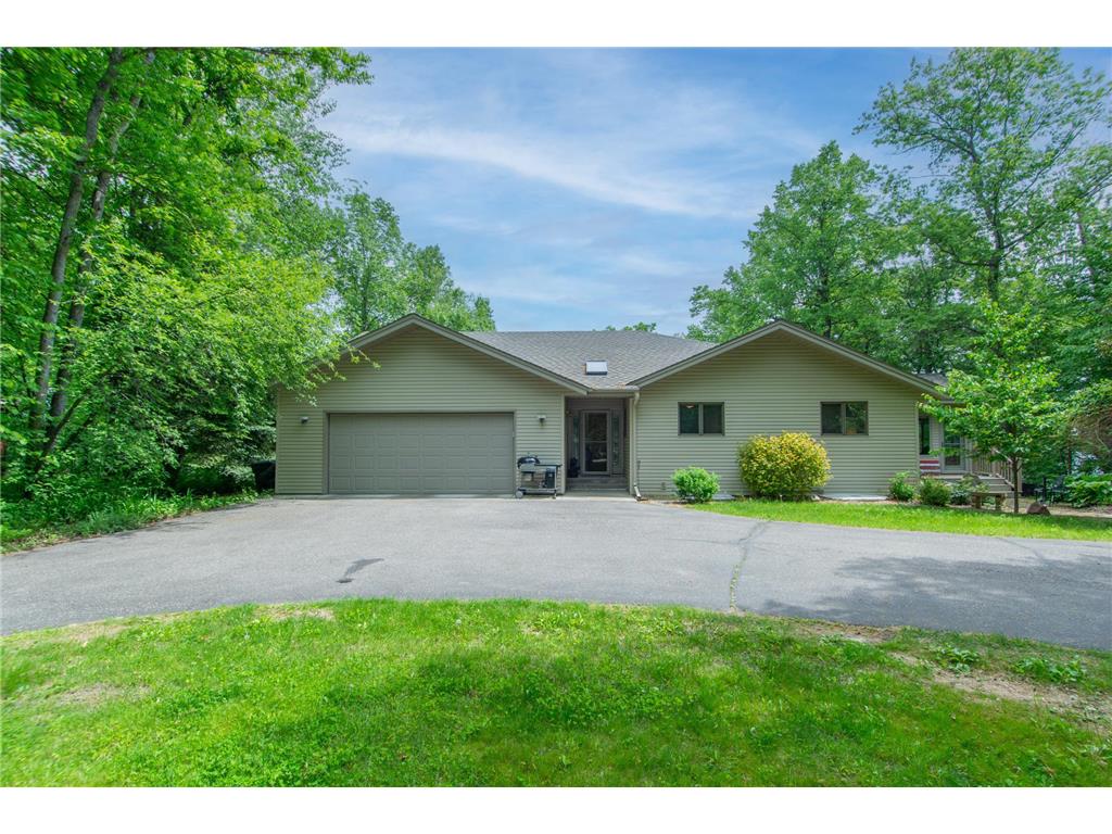 27488 Ridgewood Drive, Merrifield, MN, 56465 | MLS: 6735173 | Edina Realty
